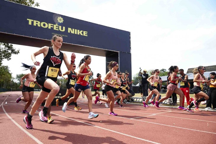 TIMES DREAM TEAM E VEM TRANQUILO VENCEM O TROFÉU NIKE - Go! Running